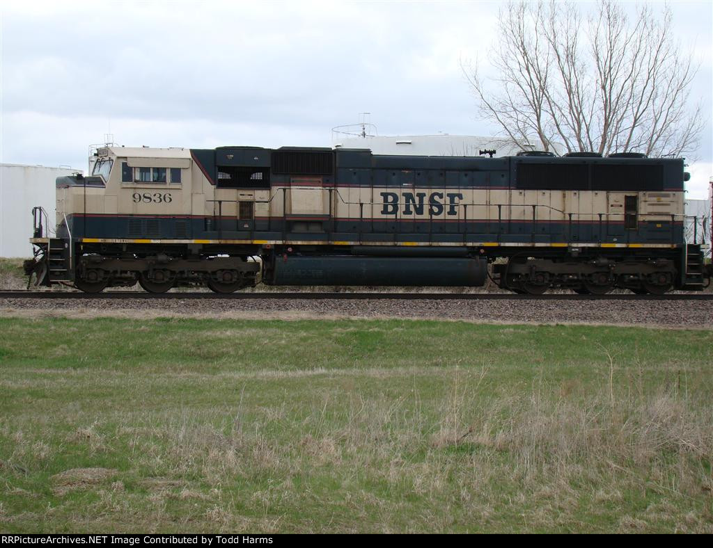 BNSF 9836